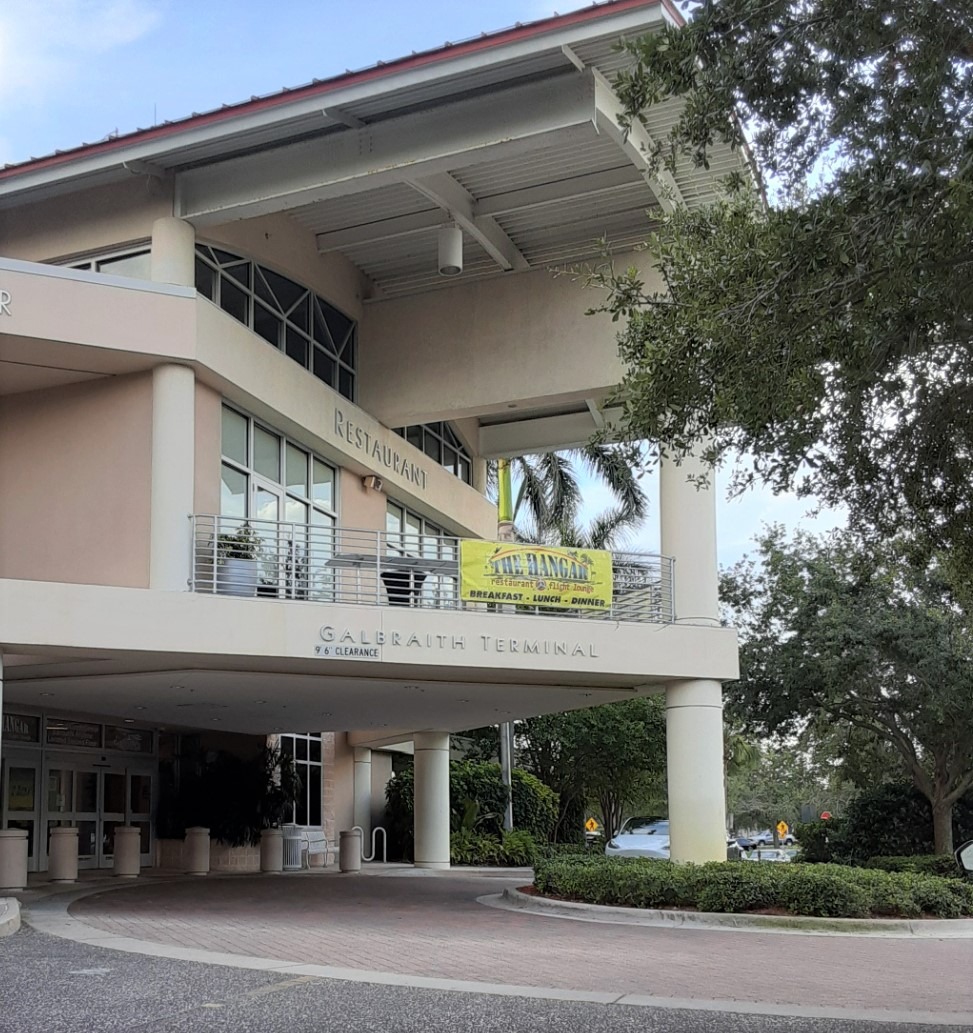 Moonfish Bay Gallery and Artist Studio - Creative Pinellas